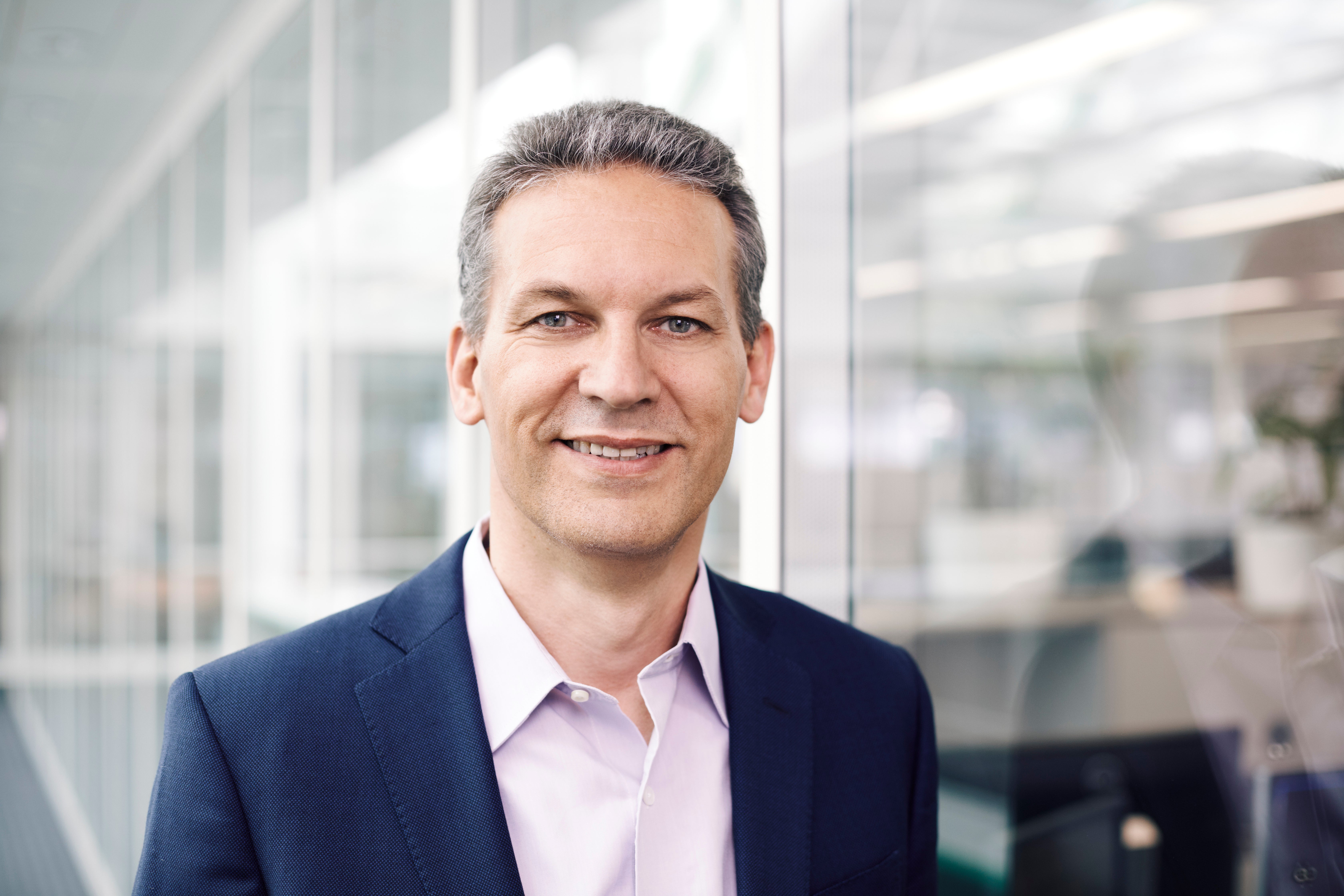 Sonova CEO: «The recovery of the hearing instrument market is ...