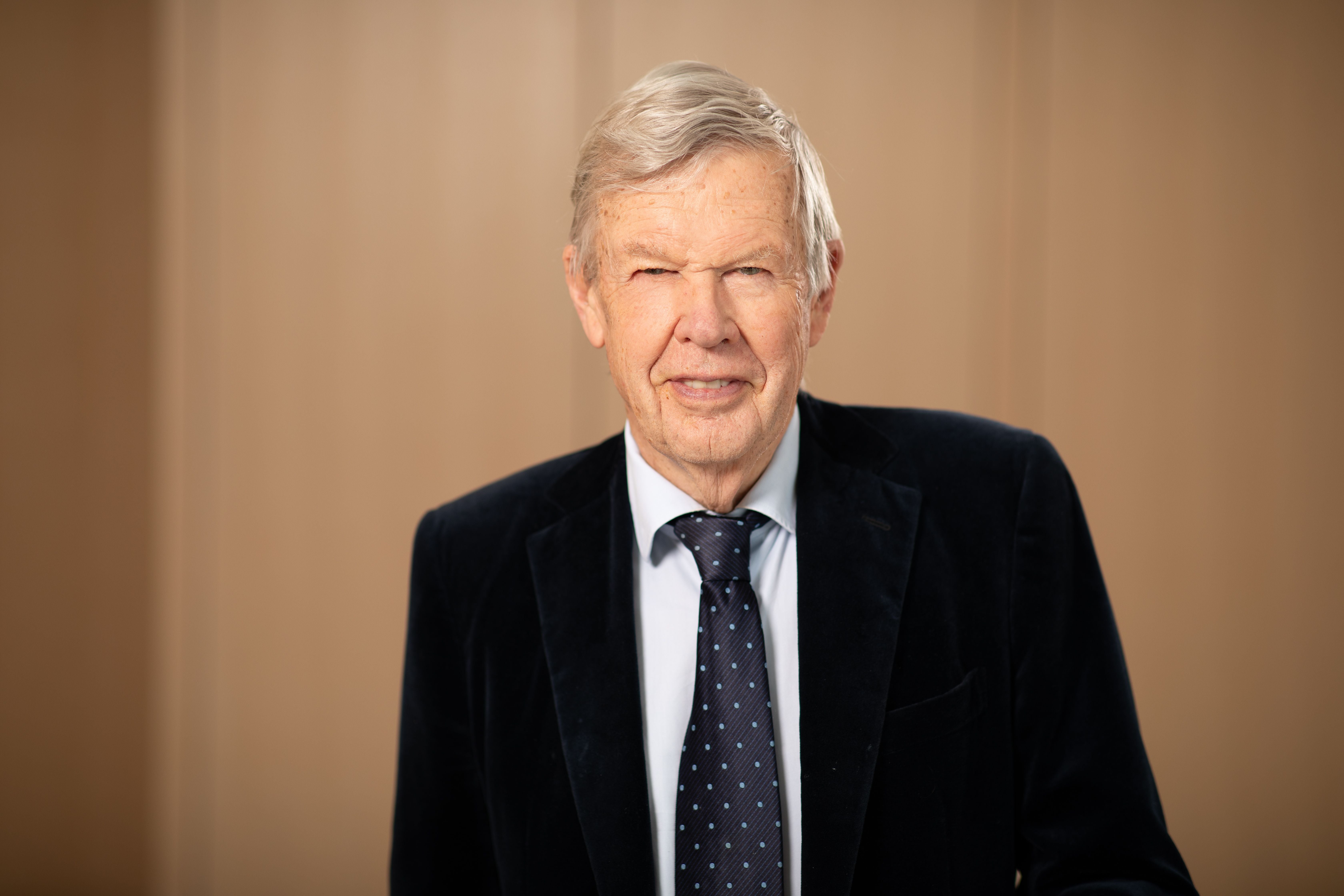 Jens Ehrhardt: Auf die Märkte kommen bedeutende Belastungen zu